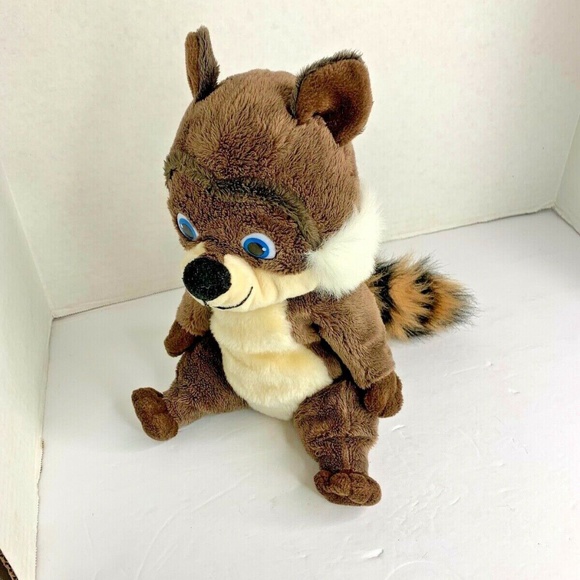 Kohl's | Toys | Kohls Care 206 Dreamworks Rj Raccoon Over The Hedge 4 ...